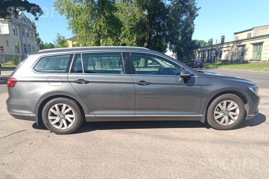 Grey Volkswagen Passat B8 2016 in Riga, with an engine capacity of 2.00 L and mileage of 246 thousand km for 10350 €, photo 5 on AUTOMOTO.COM.LV