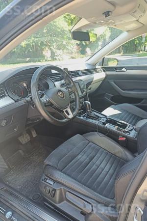 Grey Volkswagen Passat B8 2016 in Riga, with an engine capacity of 2.00 L and mileage of 246 thousand km for 10350 €, photo 6 on AUTOMOTO.COM.LV