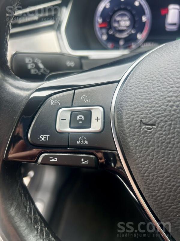 Pelēks Volkswagen Passat B8 2016 Daugavpils, ar dzinēja tilpumu 2.00 L un nobraukumu 278 tūkst. km par 11500 €, foto 9 vietnē AUTOMOTO.COM.LV