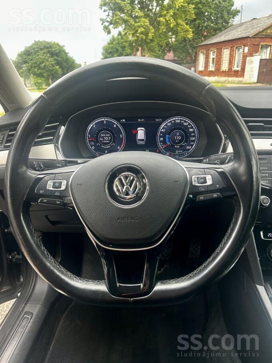 Pelēks Volkswagen Passat B8 2016 Daugavpils, ar dzinēja tilpumu 2.00 L un nobraukumu 278 tūkst. km par 11500 €, foto 11 vietnē AUTOMOTO.COM.LV
