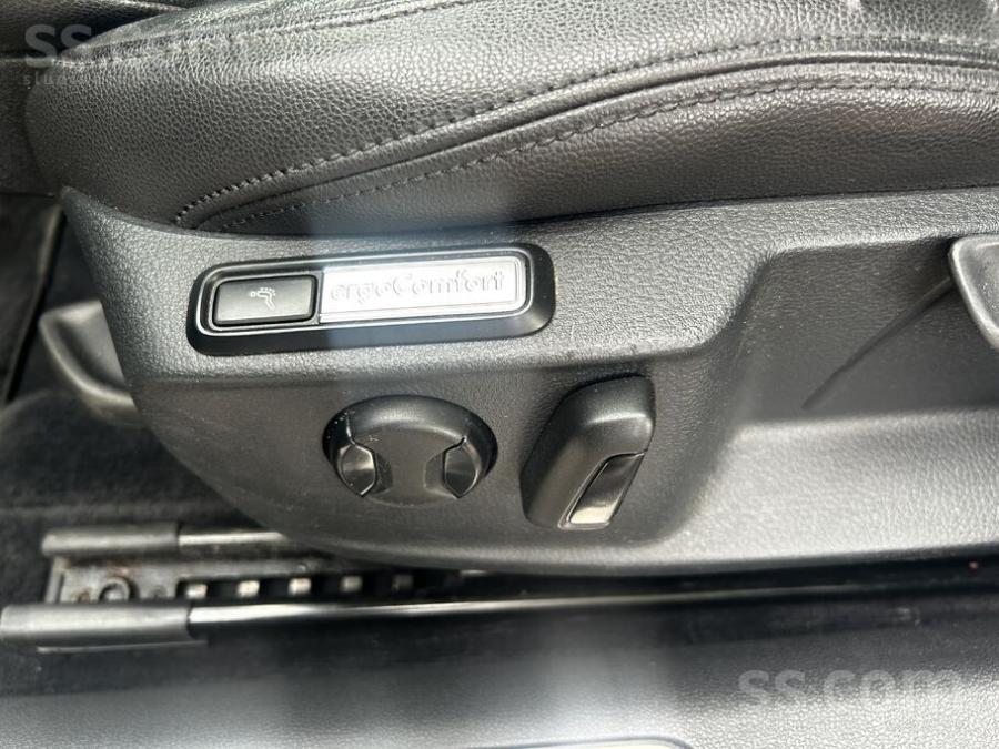 Pelēks Volkswagen Passat B8 2016 Daugavpils, ar dzinēja tilpumu 2.00 L un nobraukumu 278 tūkst. km par 11500 €, foto 15 vietnē AUTOMOTO.COM.LV