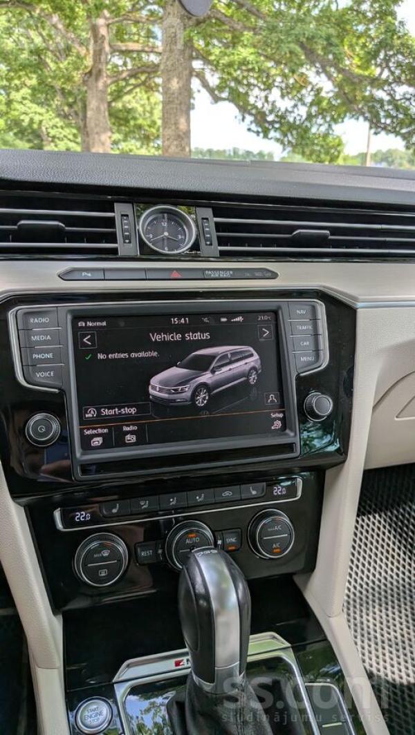 Pelēks Volkswagen Passat B8 2016 Valmiera, ar dzinēja tilpumu 2.00 L un nobraukumu 257 tūkst. km par 11000 €, foto 6 vietnē AUTOMOTO.COM.LV
