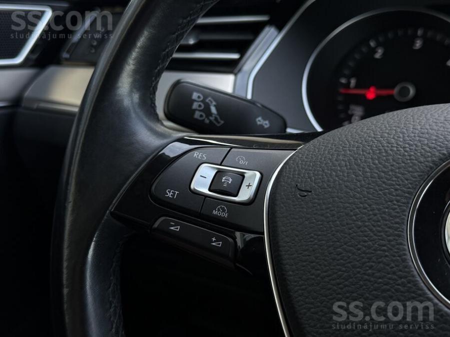 Pelēks Volkswagen Passat B8 2016 Tukums, ar dzinēja tilpumu 2.00 L un nobraukumu 240 tūkst. km par 9499 €, foto 13 vietnē AUTOMOTO.COM.LV