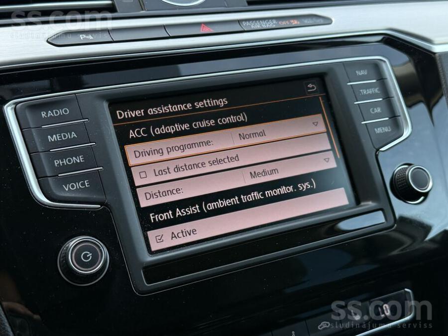 Pelēks Volkswagen Passat B8 2016 Tukums, ar dzinēja tilpumu 2.00 L un nobraukumu 240 tūkst. km par 9499 €, foto 17 vietnē AUTOMOTO.COM.LV