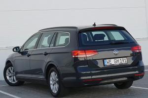 Pelēks Volkswagen Passat B8 2016 Rīga, ar dzinēja tilpumu 2.00 L un nobraukumu 233 tūkst. km par 7800 €, foto 9 vietnē AUTOMOTO.COM.LV