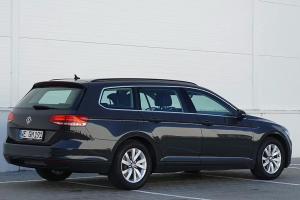 Pelēks Volkswagen Passat B8 2016 Rīga, ar dzinēja tilpumu 2.00 L un nobraukumu 233 tūkst. km par 7800 €, foto 11 vietnē AUTOMOTO.COM.LV