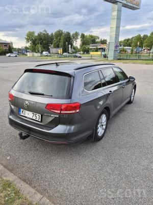 Grey Volkswagen Passat B8 2016 in Riga, with an engine capacity of 2.00 L and mileage of 161 thousand km for 9500 €, photo 5 on AUTOMOTO.COM.LV
