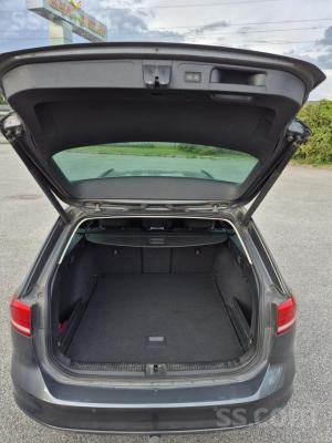 Grey Volkswagen Passat B8 2016 in Riga, with an engine capacity of 2.00 L and mileage of 161 thousand km for 9500 €, photo 6 on AUTOMOTO.COM.LV