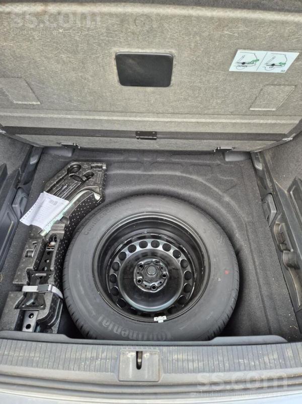 Grey Volkswagen Passat B8 2016 in Riga, with an engine capacity of 2.00 L and mileage of 161 thousand km for 9500 €, photo 6 on AUTOMOTO.COM.LV