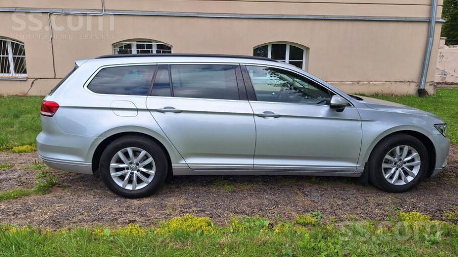 Grey Volkswagen Passat B8 2016 in Kraslava, with an engine capacity of 2.00 L and mileage of 231 thousand km for 10550 €, photo 4 on AUTOMOTO.COM.LV