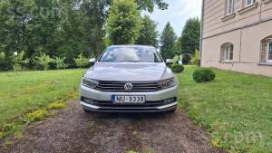 Grey Volkswagen Passat B8 2016 in Kraslava, with an engine capacity of 2.00 L and mileage of 231 thousand km for 10550 €, photo 9 on AUTOMOTO.COM.LV