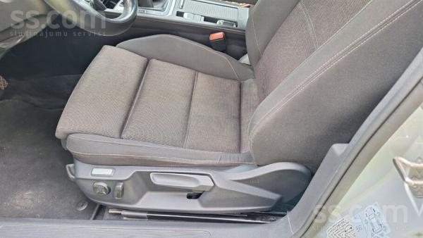 Volkswagen Passat B8 2016 in Kraslava on AUTOMOTO.COM.LV Grey Volkswagen Passat B8 2016 in Kraslava, with an engine capacity of 2.00 L and mileage of 231 thousand km for 10550 €, photo 10 on AUTOMOTO.COM.LV