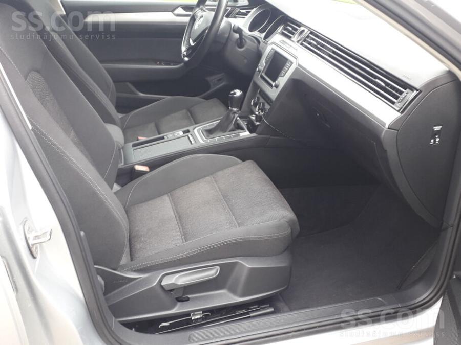 Grey Volkswagen Passat B8 2016 in Kraslava, with an engine capacity of 2.00 L and mileage of 231 thousand km for 9950 €, photo 13 on AUTOMOTO.COM.LV