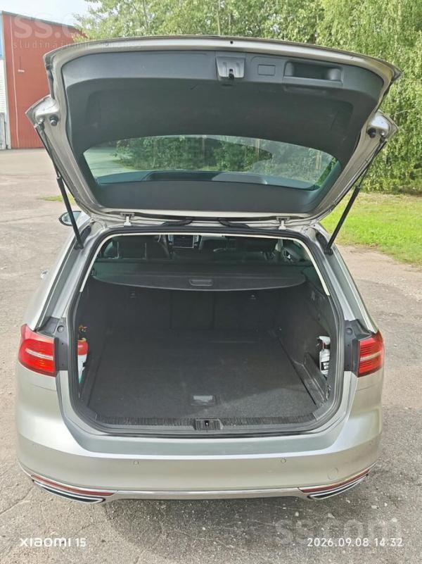 Pelēks Volkswagen Passat B8 2016 Rīga, ar dzinēja tilpumu 2.00 L un nobraukumu 259 tūkst. km par 11000 €, foto 7 vietnē AUTOMOTO.COM.LV