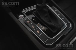 Pelēks Volkswagen Passat B8 2016 Jelgava, ar dzinēja tilpumu 2.00 L un nobraukumu 266 tūkst. km par 10900 €, foto 19 vietnē AUTOMOTO.COM.LV