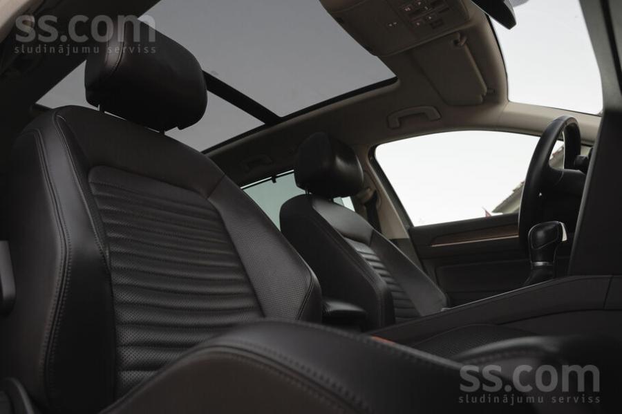 Pelēks Volkswagen Passat B8 2016 Jelgava, ar dzinēja tilpumu 2.00 L un nobraukumu 266 tūkst. km par 10900 €, foto 20 vietnē AUTOMOTO.COM.LV