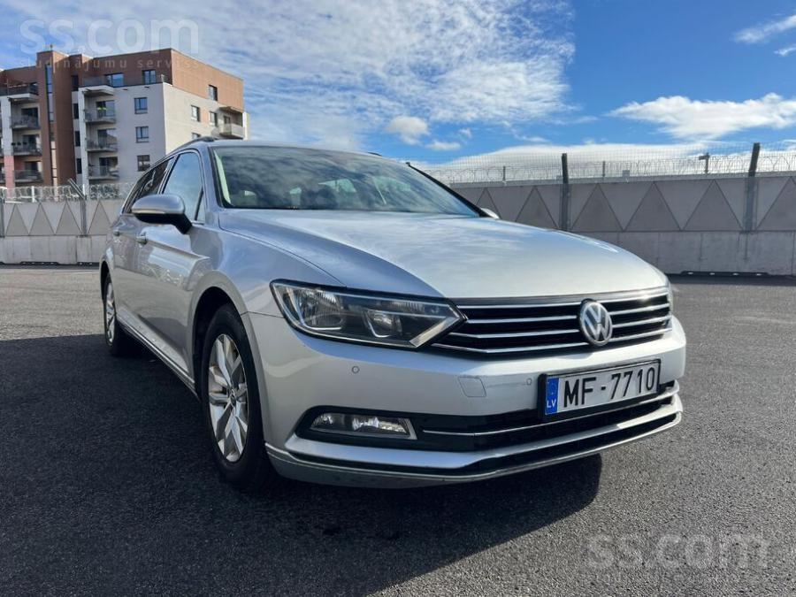 Grey Volkswagen Passat B8 2016 in Riga, with an engine capacity of 2.00 L and mileage of 361 thousand km for 6750 €, photo 1 on AUTOMOTO.COM.LV