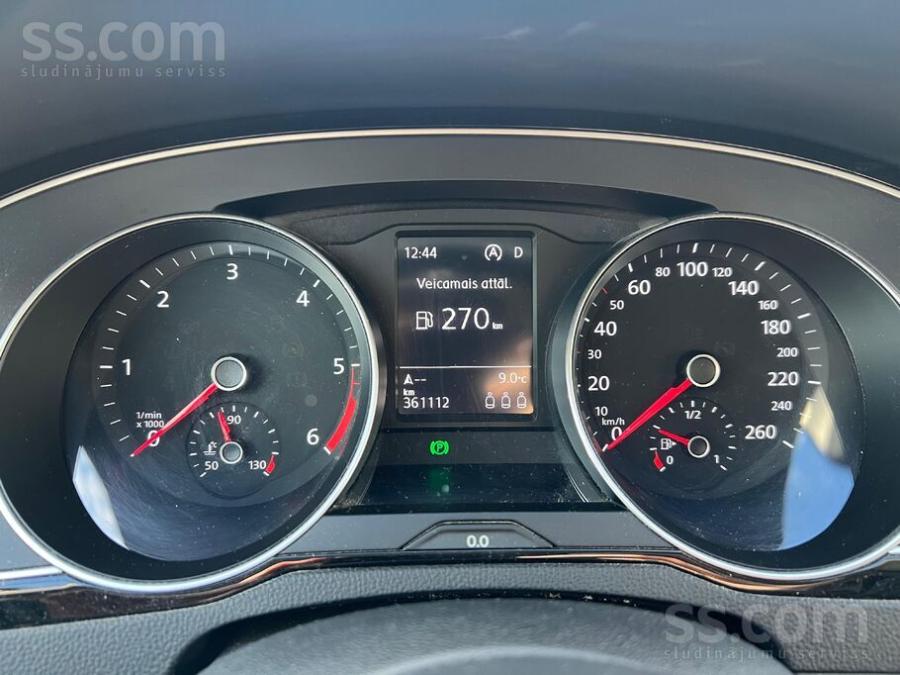 Grey Volkswagen Passat B8 2016 in Riga, with an engine capacity of 2.00 L and mileage of 361 thousand km for 6750 €, photo 12 on AUTOMOTO.COM.LV