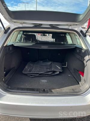 Grey Volkswagen Passat B8 2016 in Riga, with an engine capacity of 2.00 L and mileage of 361 thousand km for 6250 €, photo 20 on AUTOMOTO.COM.LV