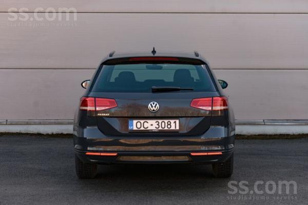 Grey Volkswagen Passat B8 2017 in Riga, with an engine capacity of 1.60 L and mileage of 0 thousand km for 10500 €, photo 5 on AUTOMOTO.COM.LV