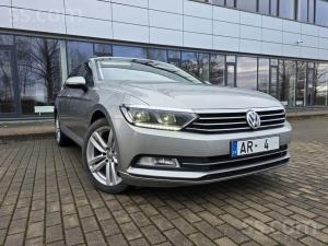 Grey Volkswagen Passat B8 2017 in Tukums, with an engine capacity of 2.00 L and mileage of 236 thousand km for 10299 €, photo 3 on AUTOMOTO.COM.LV