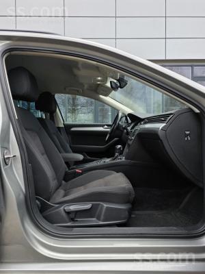 Grey Volkswagen Passat B8 2017 in Tukums, with an engine capacity of 2.00 L and mileage of 236 thousand km for 10299 €, photo 7 on AUTOMOTO.COM.LV