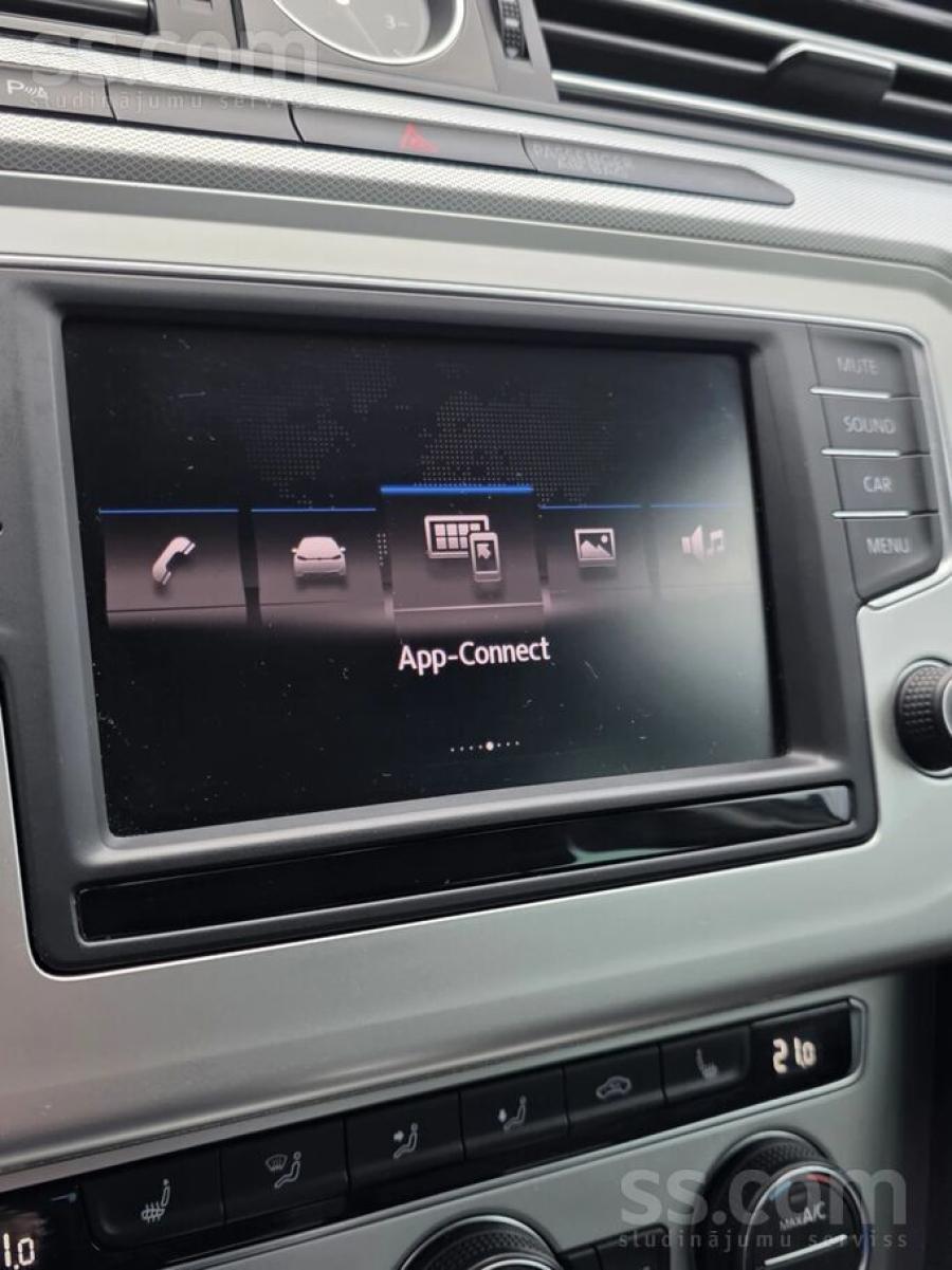 Grey Volkswagen Passat B8 2017 in Tukums, with an engine capacity of 2.00 L and mileage of 236 thousand km for 10299 €, photo 11 on AUTOMOTO.COM.LV