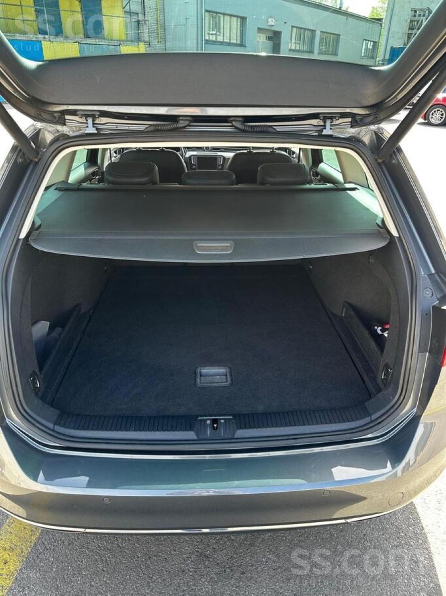 Pelēks Volkswagen Passat B8 2017 Rīga, ar dzinēja tilpumu 2.00 L un nobraukumu 214 tūkst. km par 12950 €, foto 7 vietnē AUTOMOTO.COM.LV