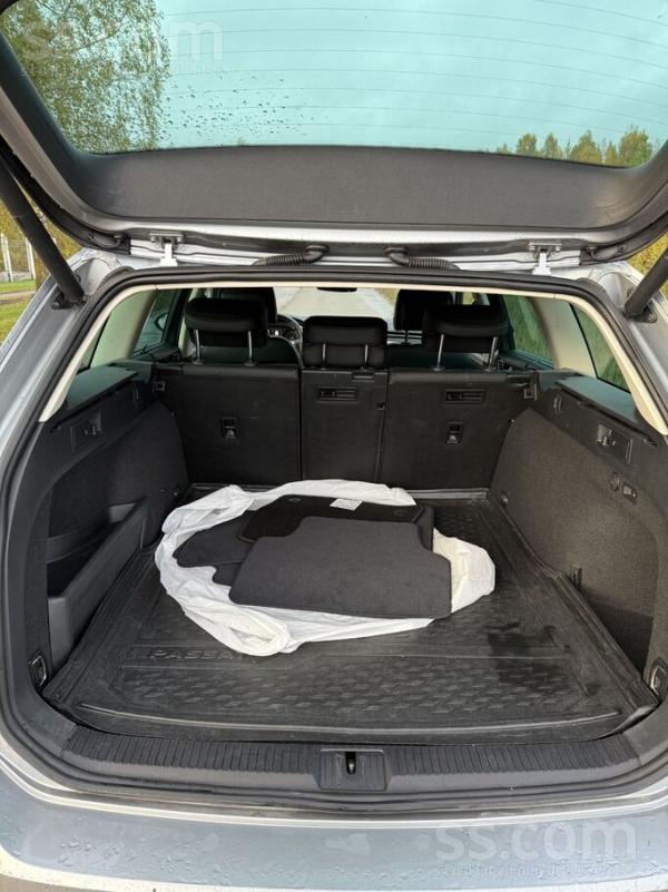 Grey Volkswagen Passat B8 2017 in Aizkraukle, with an engine capacity of 1.40 L and mileage of 103 thousand km for 14950 €, photo 8 on AUTOMOTO.COM.LV