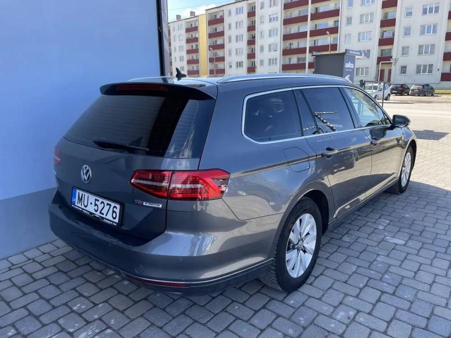Pelēks Volkswagen Passat B8 2017 Talsi, ar dzinēja tilpumu 1.60 L un nobraukumu 260 tūkst. km par 7990 €, foto 4 vietnē AUTOMOTO.COM.LV