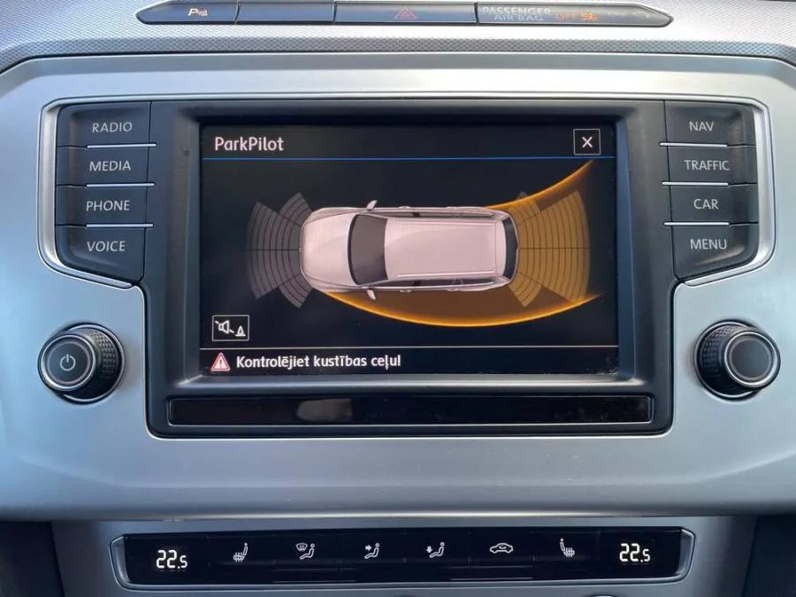 Pelēks Volkswagen Passat B8 2017 Talsi, ar dzinēja tilpumu 1.60 L un nobraukumu 260 tūkst. km par 7990 €, foto 22 vietnē AUTOMOTO.COM.LV