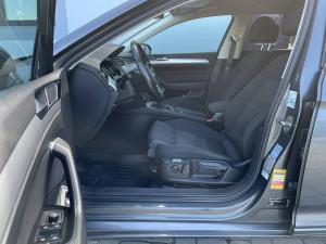 Pelēks Volkswagen Passat B8 2017 Talsi, ar dzinēja tilpumu 1.60 L un nobraukumu 260 tūkst. km par 7990 €, foto 23 vietnē AUTOMOTO.COM.LV