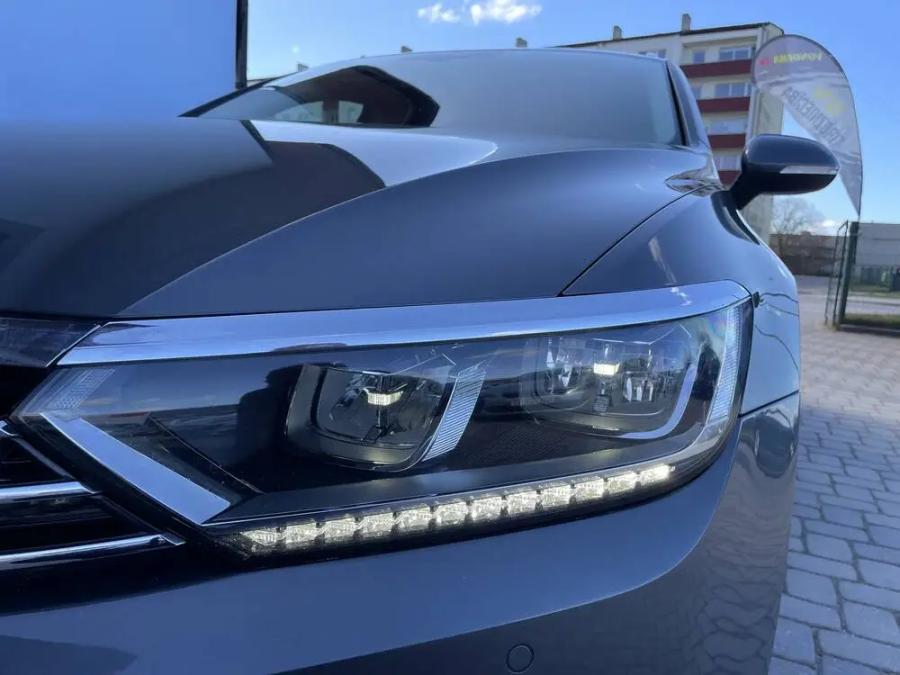 Pelēks Volkswagen Passat B8 2017 Talsi, ar dzinēja tilpumu 1.60 L un nobraukumu 260 tūkst. km par 7990 €, foto 29 vietnē AUTOMOTO.COM.LV