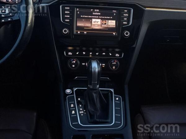 Grey Volkswagen Passat B8 2017 in Riga, with an engine capacity of 2.00 L and mileage of 240 thousand km for 11000 €, photo 6 on AUTOMOTO.COM.LV