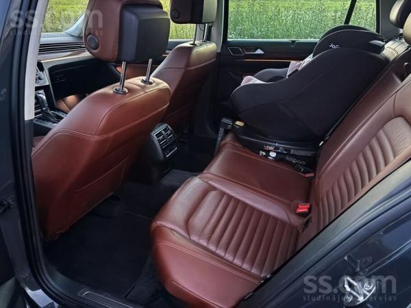 Grey Volkswagen Passat B8 2017 in Riga, with an engine capacity of 2.00 L and mileage of 240 thousand km for 11000 €, photo 10 on AUTOMOTO.COM.LV
