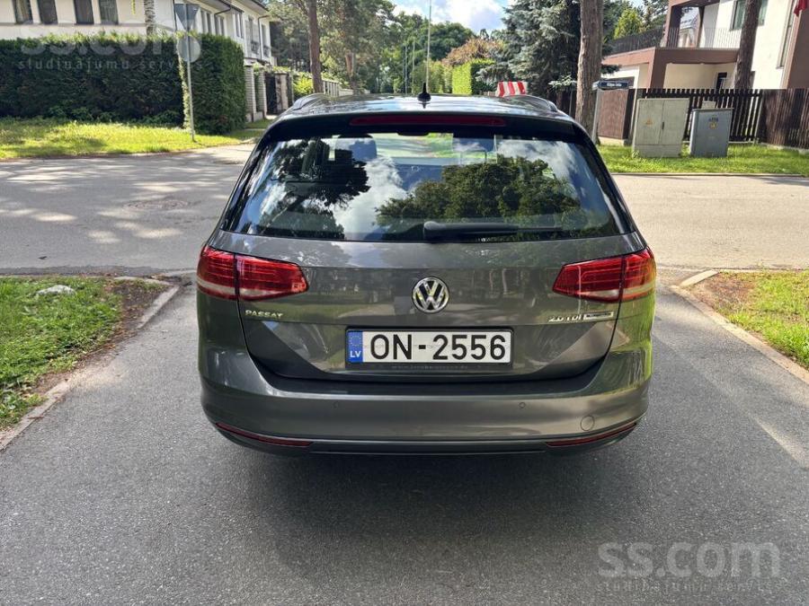 Pelēks Volkswagen Passat B8 2017 Rīga, ar dzinēja tilpumu 2.00 L un nobraukumu 112 tūkst. km par 14650 €, foto 4 vietnē AUTOMOTO.COM.LV