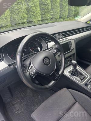 Pelēks Volkswagen Passat B8 2017 Rīga, ar dzinēja tilpumu 2.00 L un nobraukumu 112 tūkst. km par 14650 €, foto 17 vietnē AUTOMOTO.COM.LV