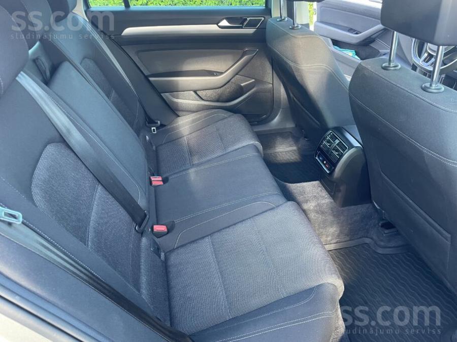 Grey Volkswagen Passat B8 2017 in Liepaja, with an engine capacity of 1.80 L and mileage of 187 thousand km for 9800 €, photo 8 on AUTOMOTO.COM.LV