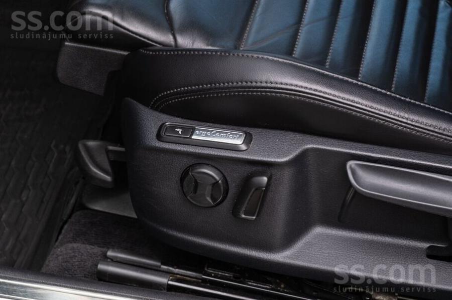 Pelēks Volkswagen Passat B8 2017 Rīga, ar dzinēja tilpumu 2.00 L un nobraukumu 240 tūkst. km par 9950 €, foto 22 vietnē AUTOMOTO.COM.LV
