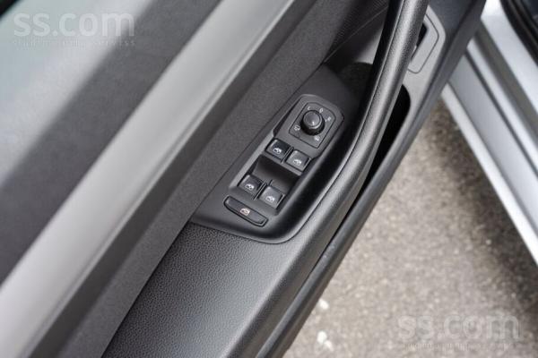 Grey Volkswagen Passat B8 2017 in Riga, with an engine capacity of 1.80 L and mileage of 165 thousand km for 12500 €, photo 8 on AUTOMOTO.COM.LV
