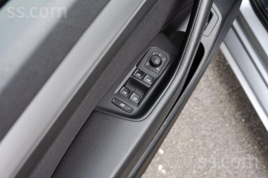 Pelēks Volkswagen Passat B8 2017 Rīga, ar dzinēja tilpumu 1.80 L un nobraukumu 165 tūkst. km par 12500 €, foto 9 vietnē AUTOMOTO.COM.LV