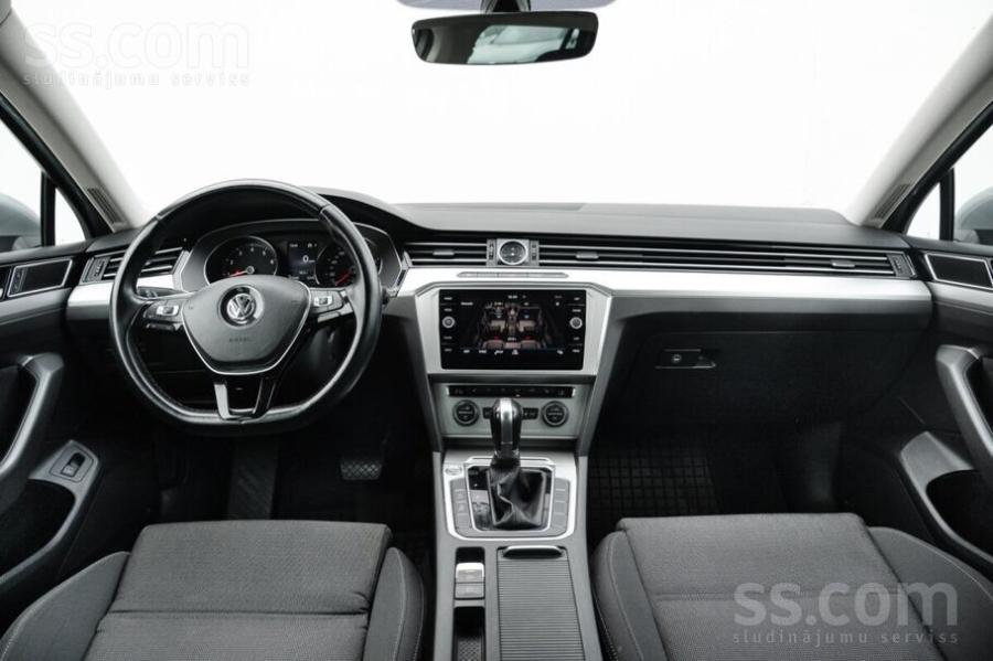 Pelēks Volkswagen Passat B8 2017 Rīga, ar dzinēja tilpumu 1.80 L un nobraukumu 165 tūkst. km par 12500 €, foto 27 vietnē AUTOMOTO.COM.LV