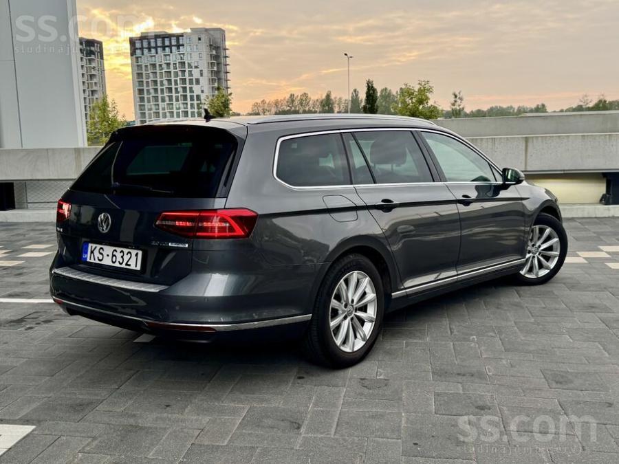 Pelēks Volkswagen Passat B8 2017 Rīga, ar dzinēja tilpumu 2.00 L un nobraukumu 130 tūkst. km par 15500 €, foto 4 vietnē AUTOMOTO.COM.LV