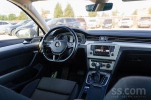 Grey Volkswagen Passat B8 2017 in Riga, with an engine capacity of 2.00 L and mileage of 253 thousand km for 12890 €, photo 12 on AUTOMOTO.COM.LV