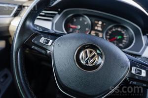 Grey Volkswagen Passat B8 2017 in Riga, with an engine capacity of 2.00 L and mileage of 253 thousand km for 12890 €, photo 14 on AUTOMOTO.COM.LV