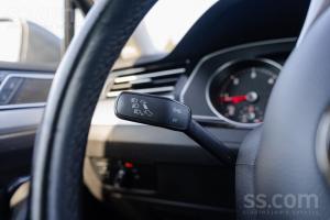 Grey Volkswagen Passat B8 2017 in Riga, with an engine capacity of 2.00 L and mileage of 253 thousand km for 12890 €, photo 15 on AUTOMOTO.COM.LV