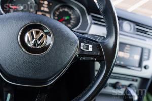 Grey Volkswagen Passat B8 2017 in Riga, with an engine capacity of 2.00 L and mileage of 253 thousand km for 12890 €, photo 17 on AUTOMOTO.COM.LV