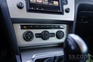 Grey Volkswagen Passat B8 2017 in Riga, with an engine capacity of 2.00 L and mileage of 253 thousand km for 12890 €, photo 22 on AUTOMOTO.COM.LV