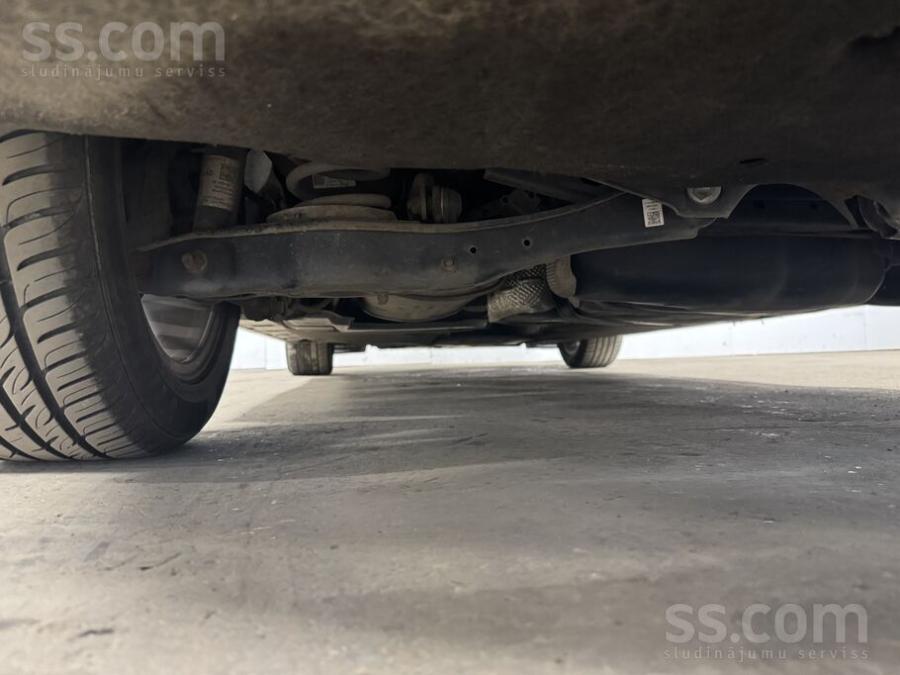 Pelēks Volkswagen Passat B8 2017 Jūrmala, ar dzinēja tilpumu 1.60 L un nobraukumu 222 tūkst. km par 12450 €, foto 35 vietnē AUTOMOTO.COM.LV