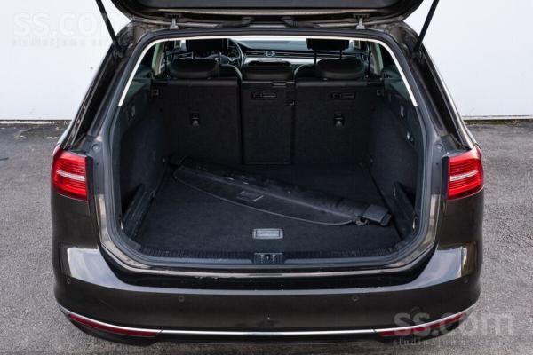 Grey Volkswagen Passat B8 2017 in Riga, with an engine capacity of 2.00 L and mileage of 174 thousand km for 10950 €, photo 9 on AUTOMOTO.COM.LV